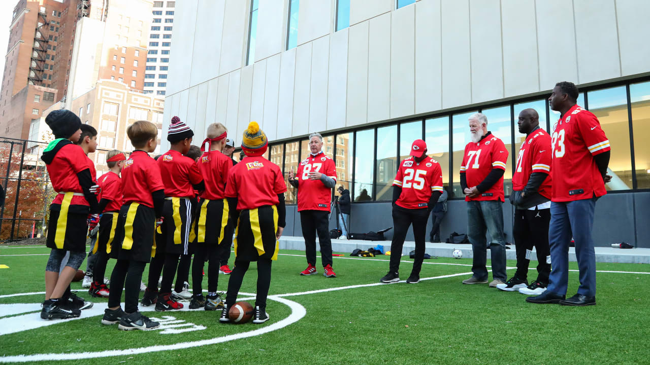 Photos: KC Ambassadors Chiefs Flag Clinic