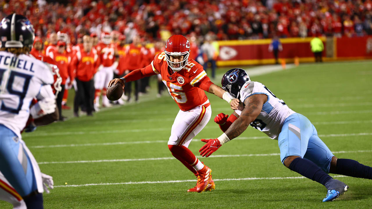 TOUTCHDOWN: Patrick Mahomes' CLUTCH 14-yard Touchdown Run