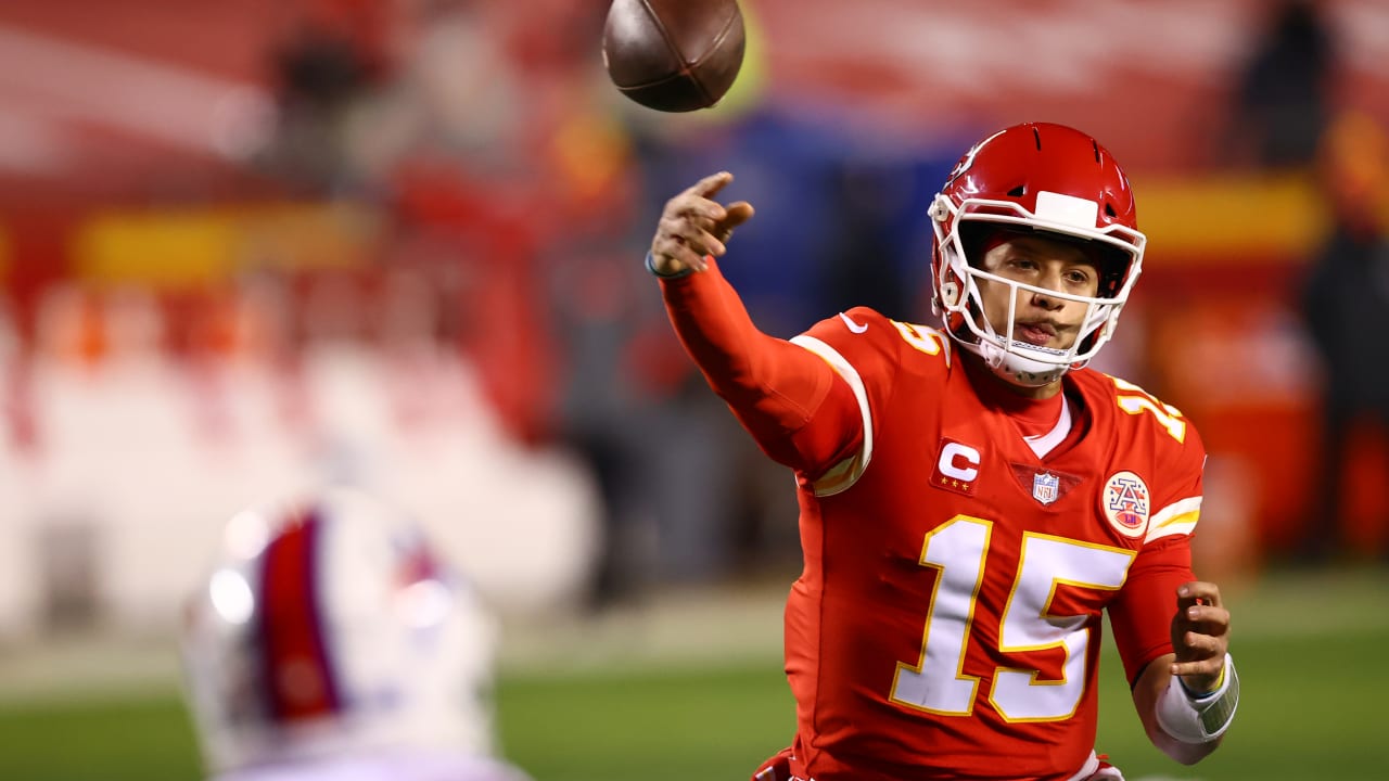 Patrick Mahomes Fakes Handoff to Tyreek Hill, Hits Darrel Williams for ...