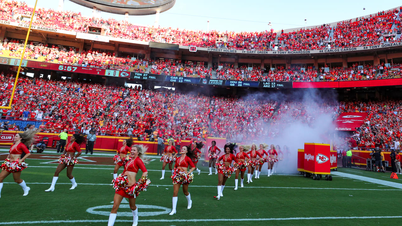 Photo Gallery: Chiefs Cheerleaders and Spirit Day Dancers Perform