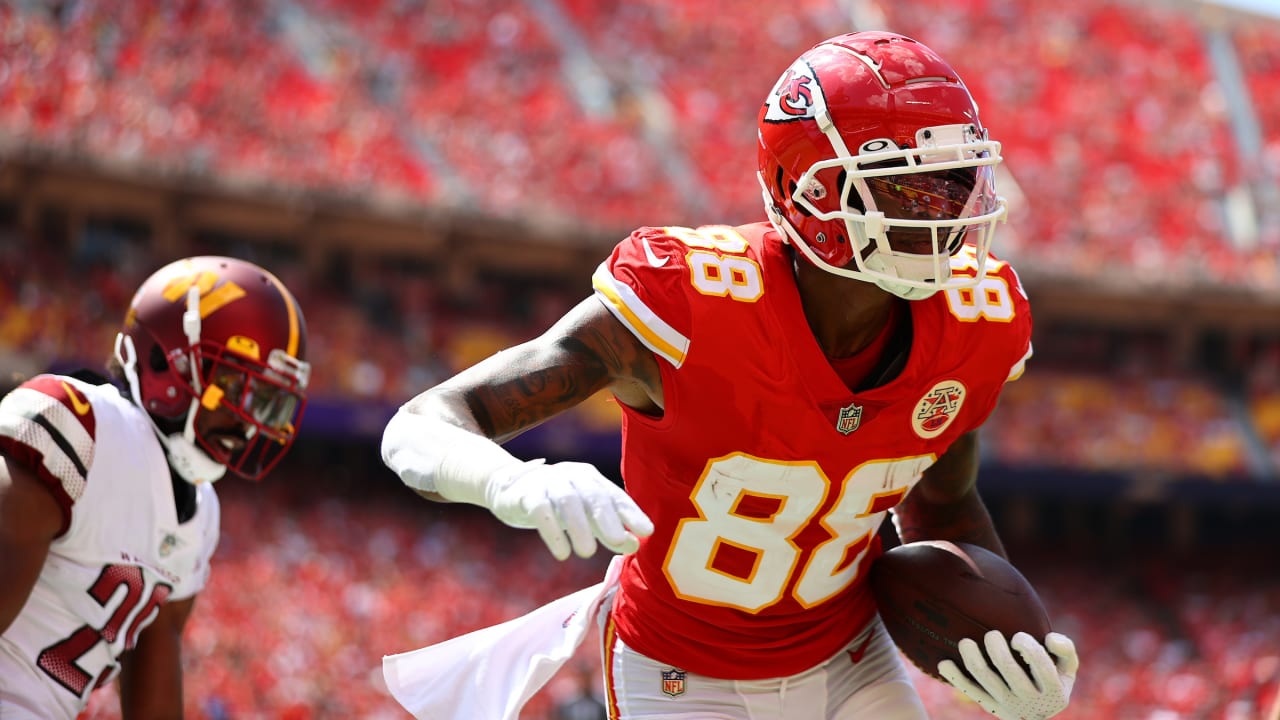 Tight End Jody Fortson Catches Two Touchdowns as Chiefs Defeat Commanders