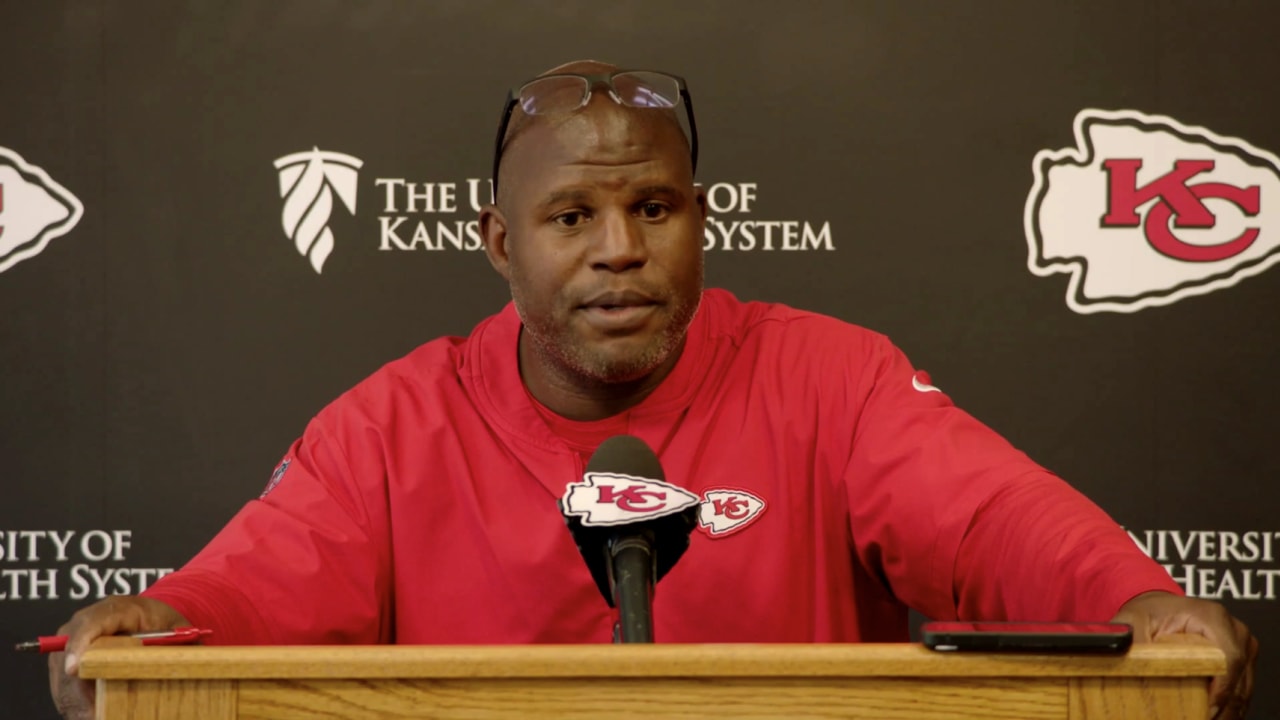 Eric Bieniemy: "We have to move the chains to create opportunities"