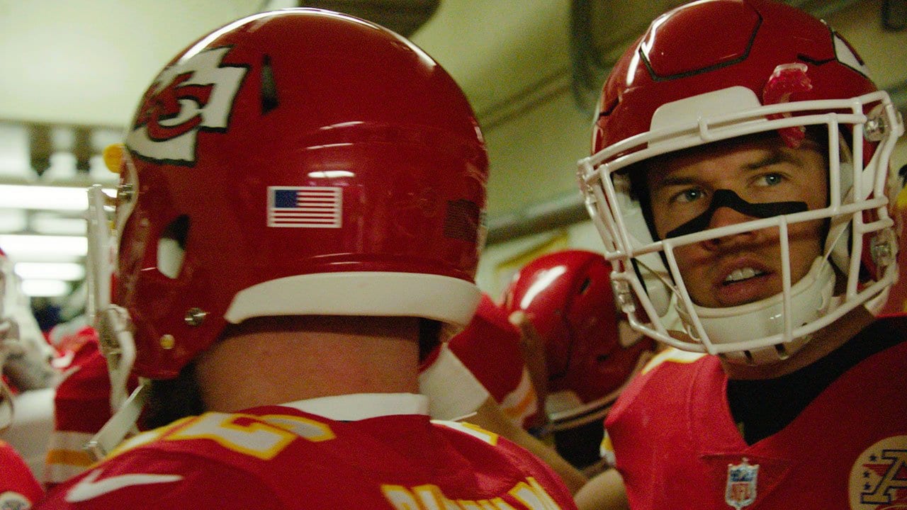 On the Field and Inside the Huddle with the 2017 Chiefs