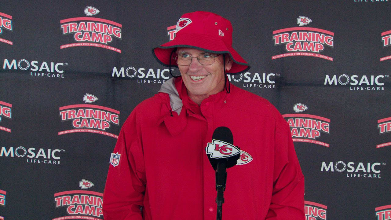 Live Periods of Camp Give Sutton Early Look at the Defense