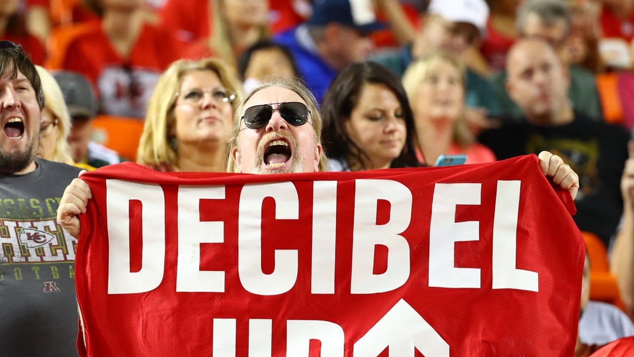 Photo Gallery: Fan Friday 9/2/16