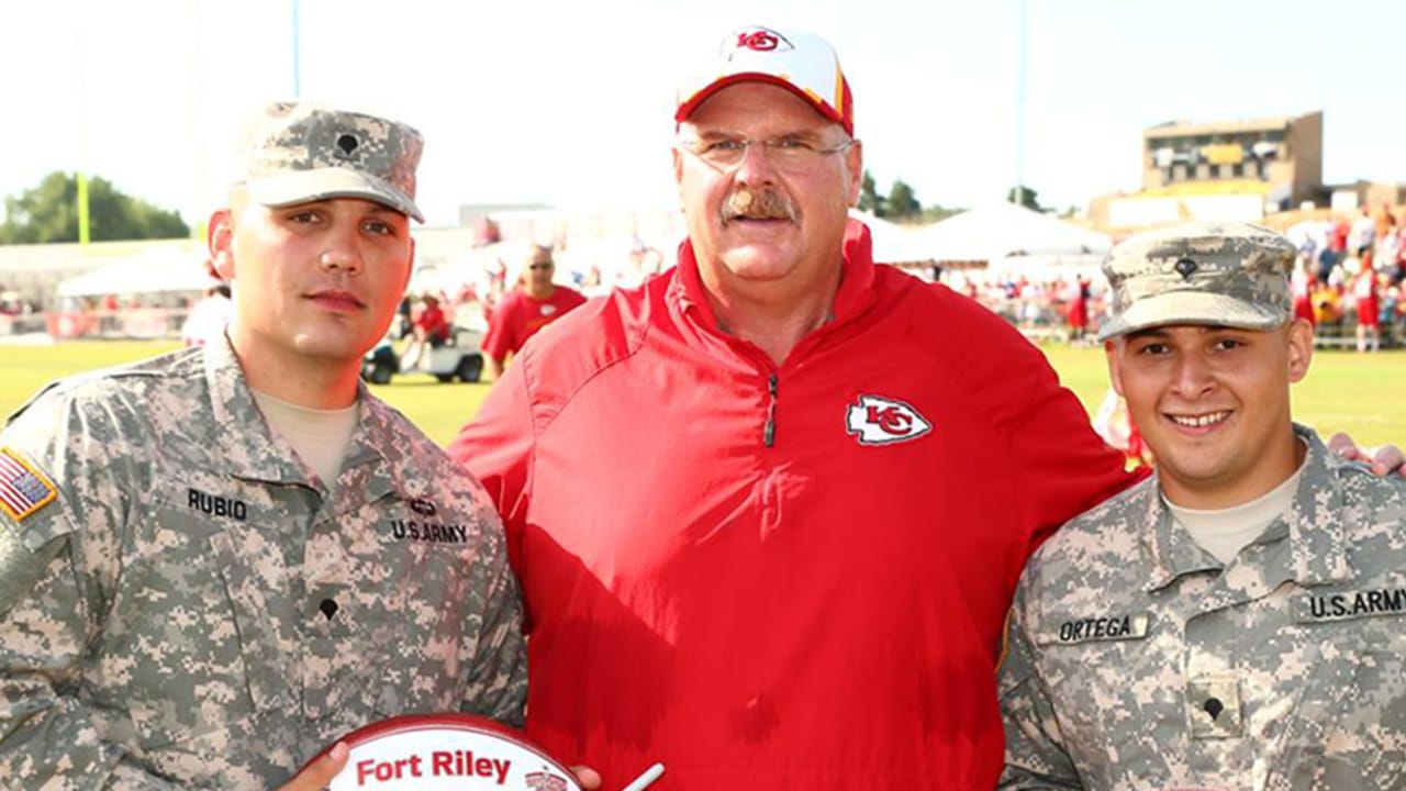 Chief Salute the Military