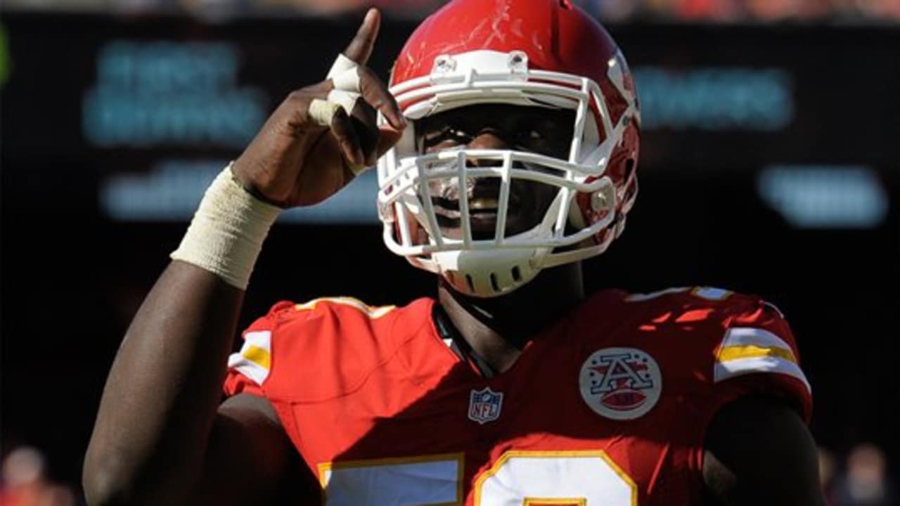 Top 5 Headlines 10/31: Justin Houston is Continually Striving for Success