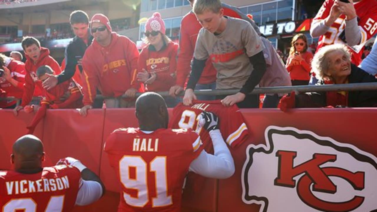 Five Things to Know About Veteran Linebacker Tamba Hali