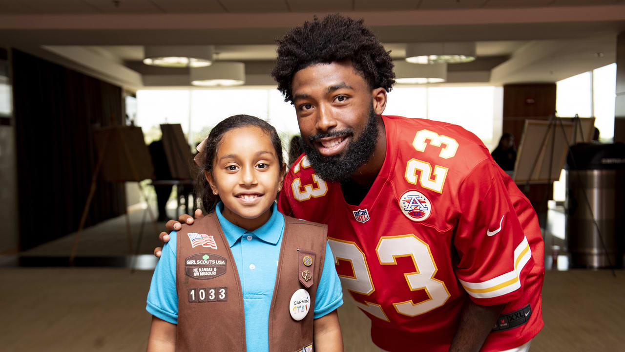Chiefs’ Defensive Backs Express Artistic Side with Local Kids in Honor ...