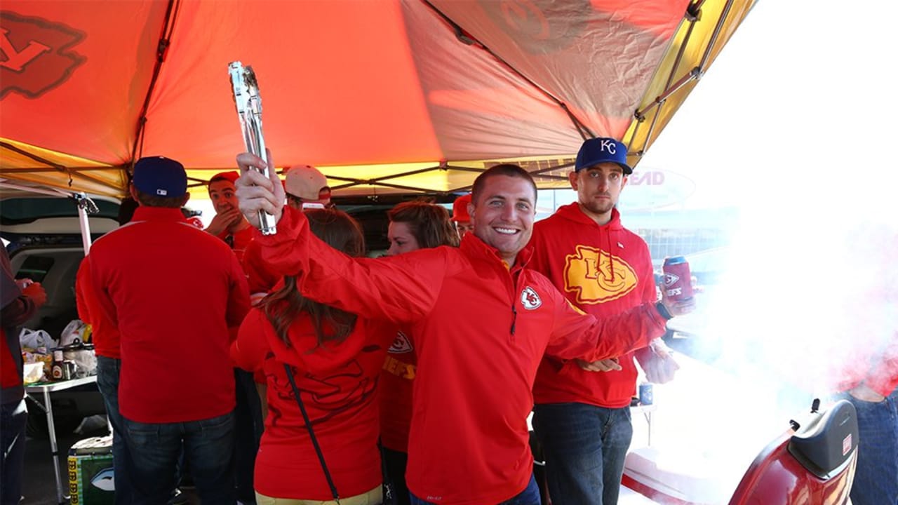 Photo Gallery: Chiefs vs. Steelers Tailgating