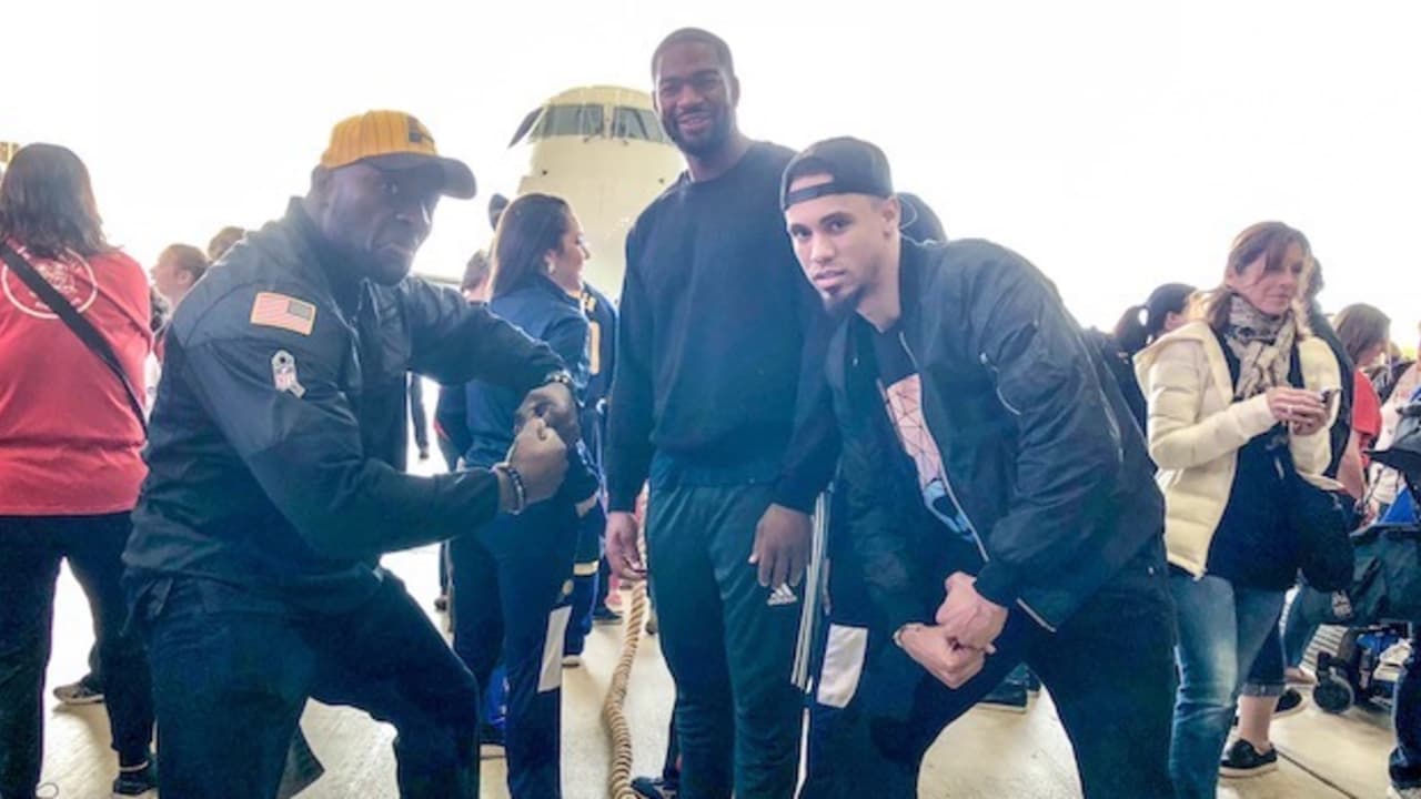 Colts Players Pull Plane For Indiana Children’s Wish Fund