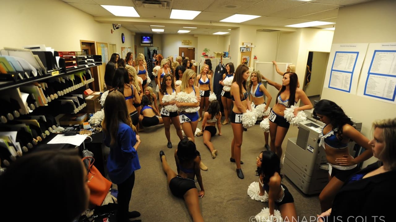 Cheer 2014 Cheerleader Showcase Candids