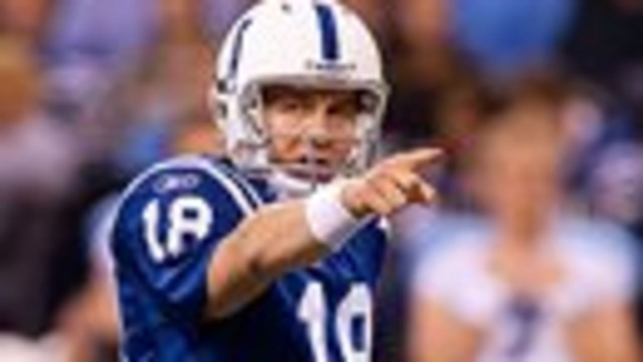 MANNING FINALIST FOR HONORS