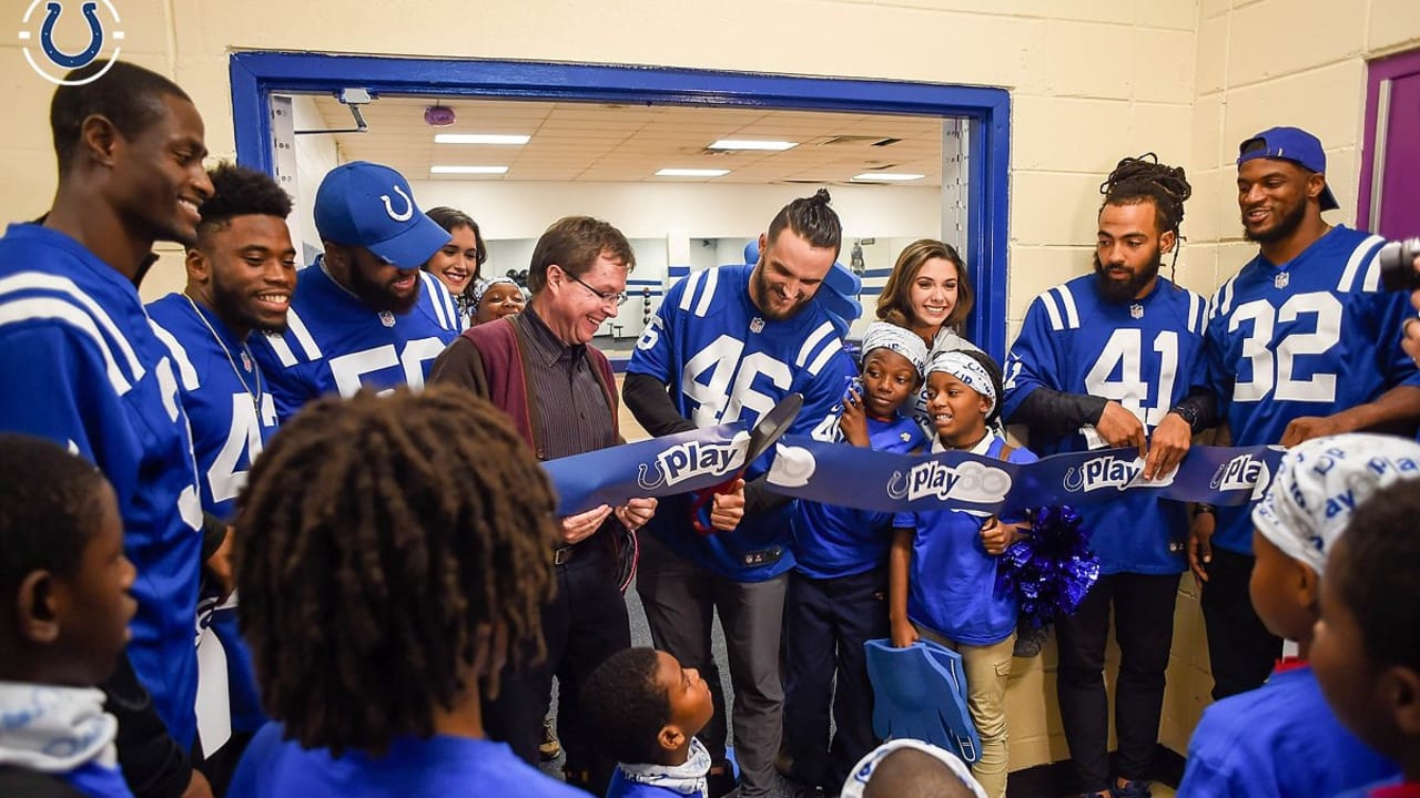 Community Tuesday: Hometown Huddle