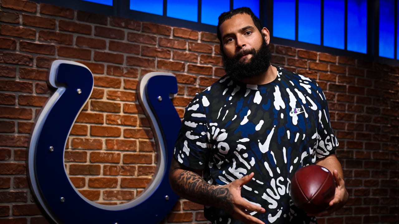 Matt Pryor Contract Signing