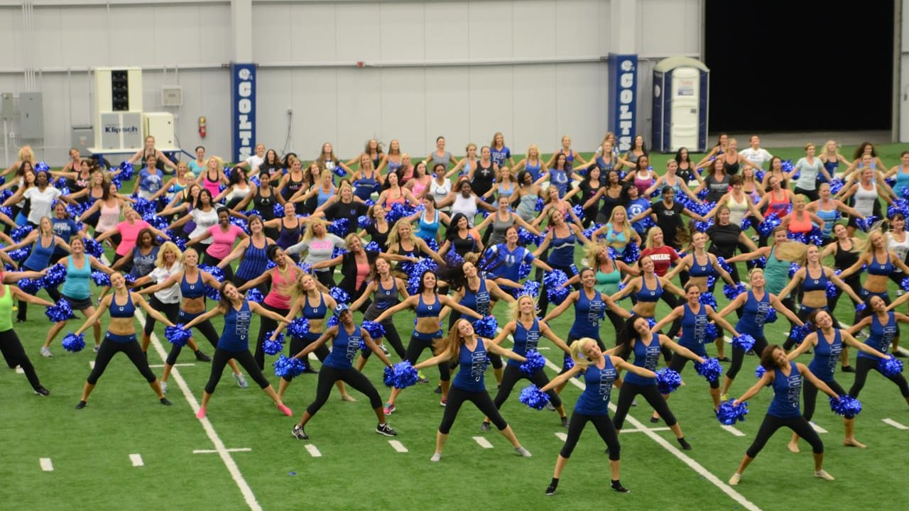 Alumni Colts Cheerleaders