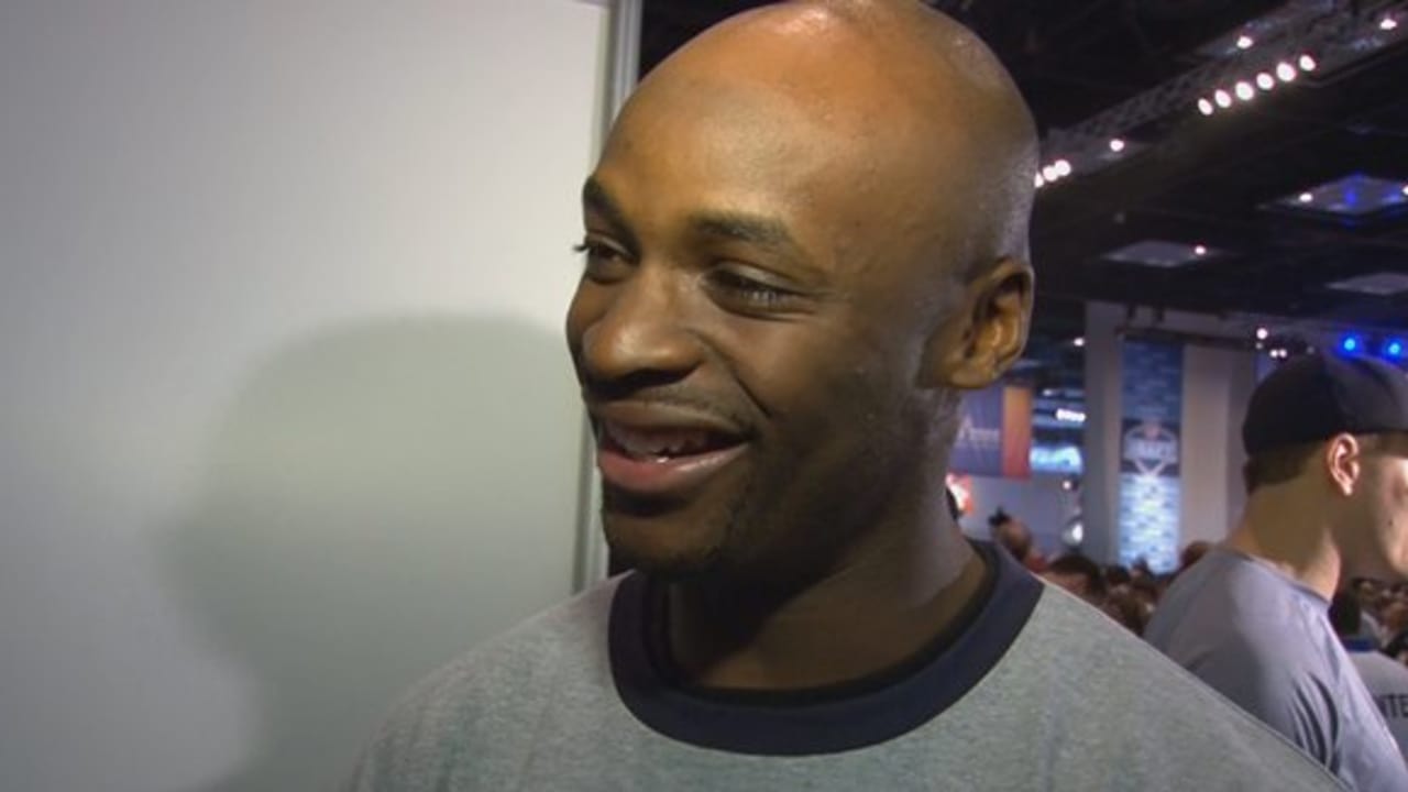 Wayne, Sims and Vinatieri on Pagano