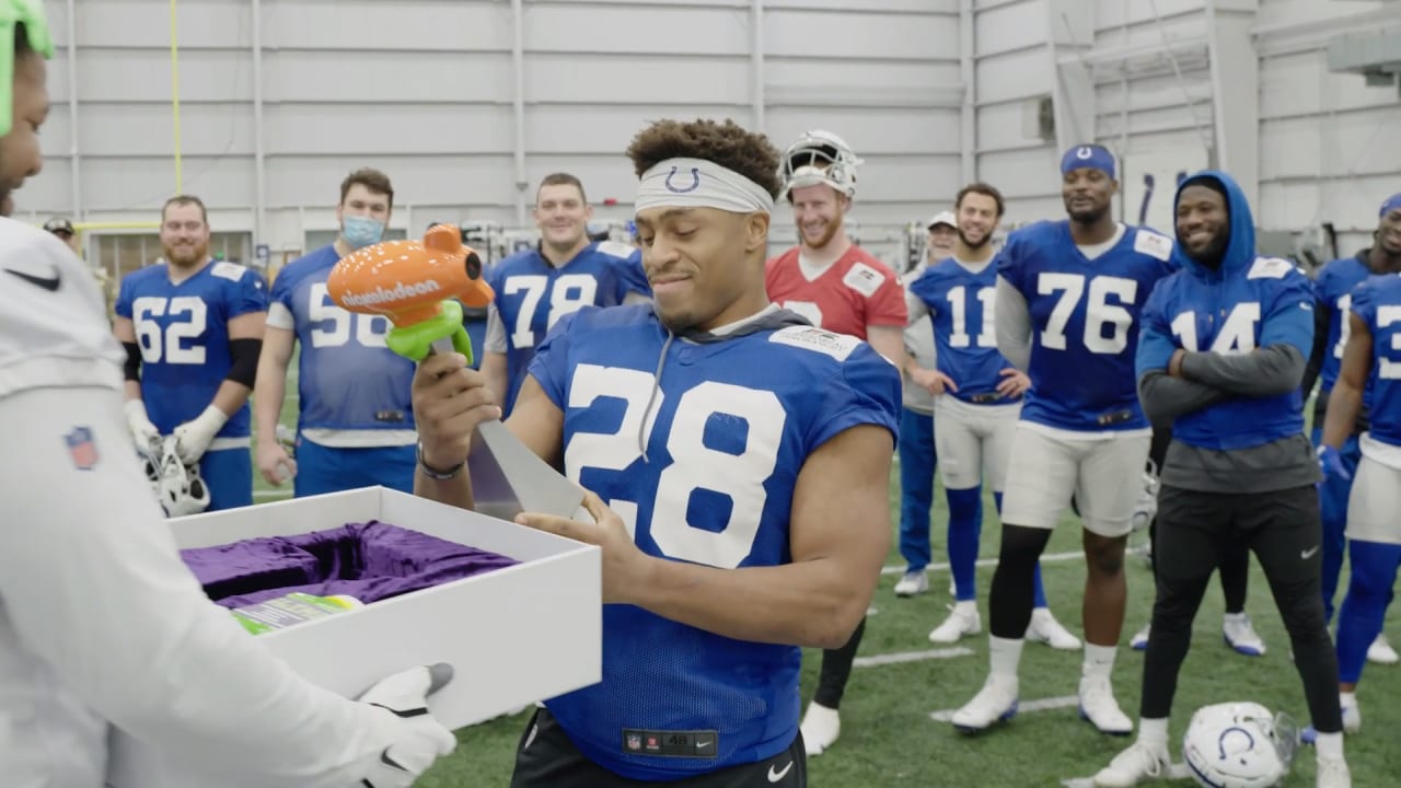 Jonathan Taylor Accepts Nickelodeon NFL Slimetime NVP Award