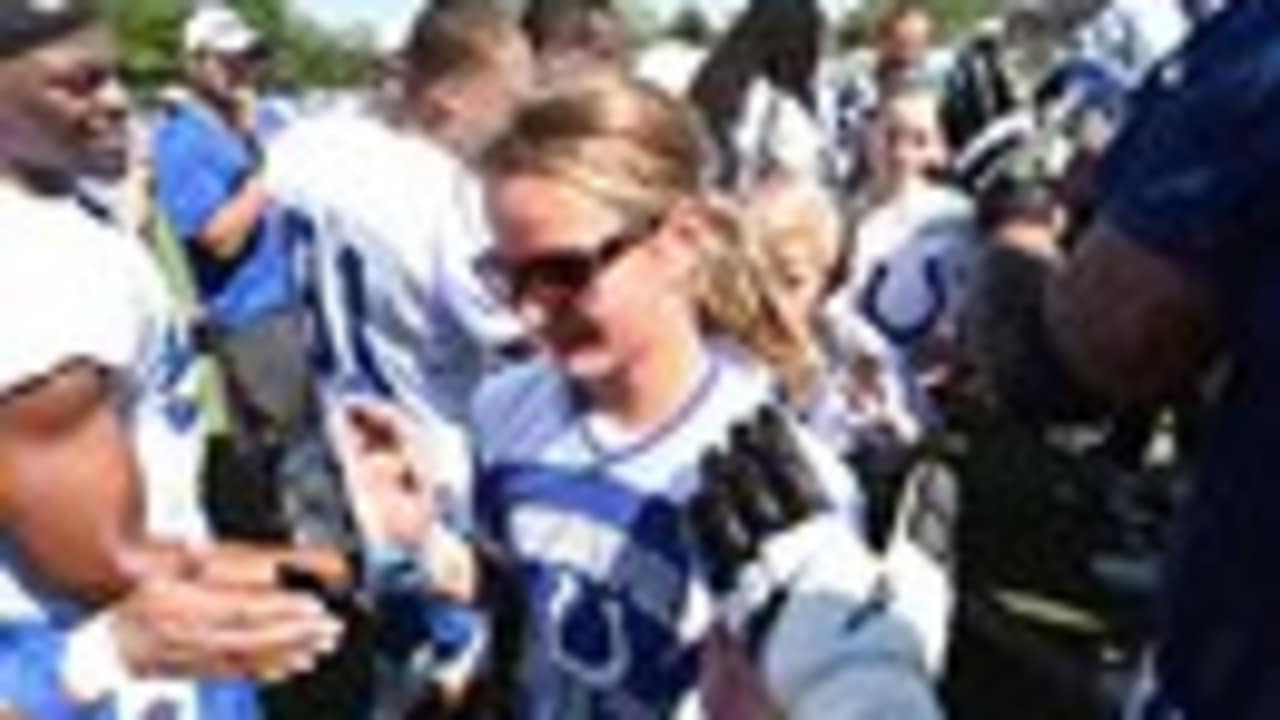 Colts Host Riley Kids on First Day of Camp