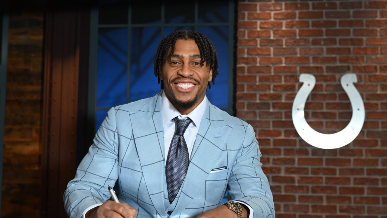 Colts sign Jonathan Taylor to contract extension