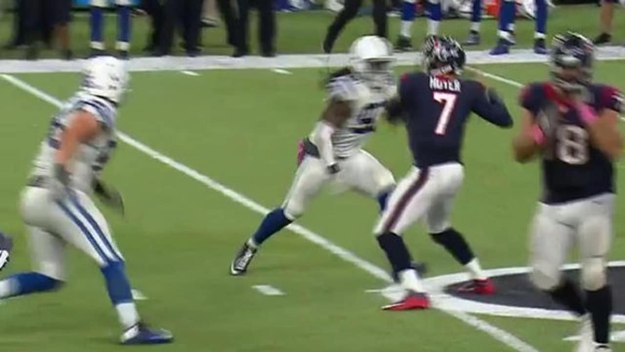 Mike Adams intercepts pass