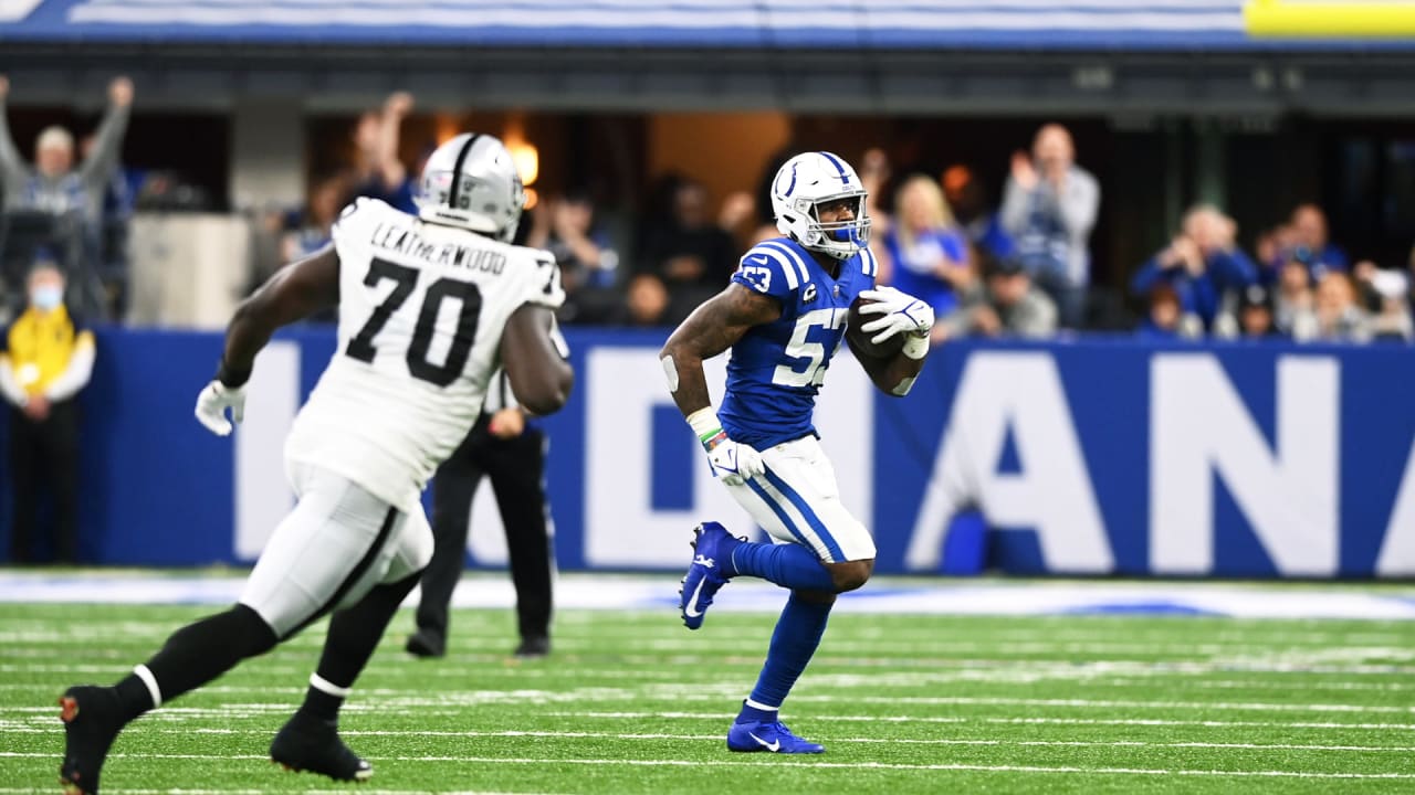 HIGHLIGHT | Darius Leonard's Instincts Lead Him To Interception