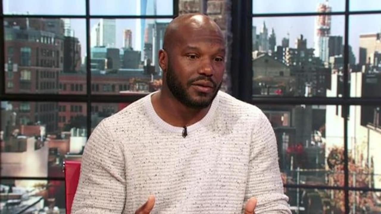 What is D'Qwell Jackson doing on his bye week?