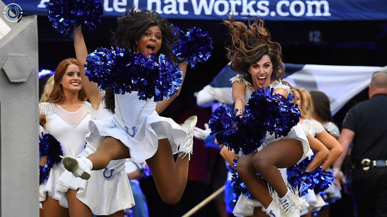 Cheer: Colts vs. Bears