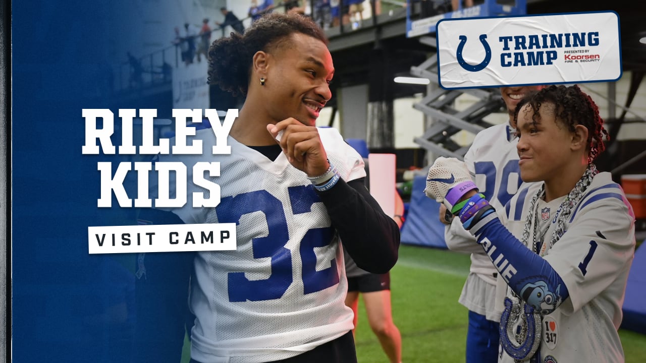 Riley Kids visit training camp