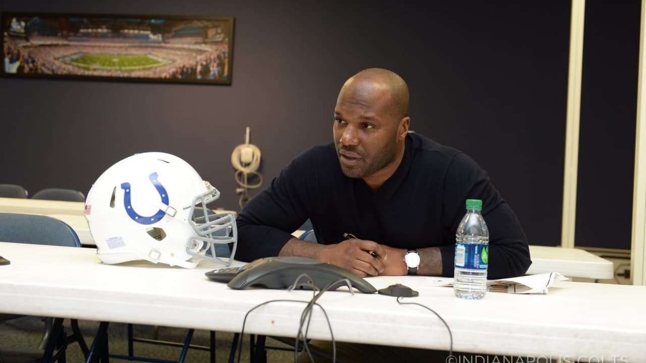 D'Qwell Jackson arrival and signing