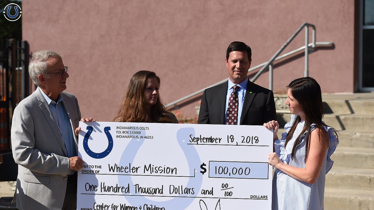 PHOTOS: Colts Donate To Wheeler Mission