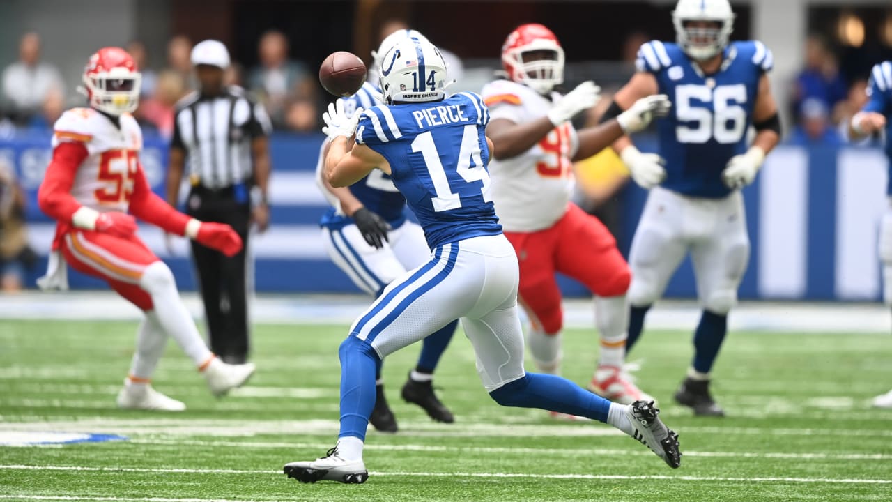 HIGHLIGHT | Matt Ryan lasers 17-yard pass to Alec Pierce over middle