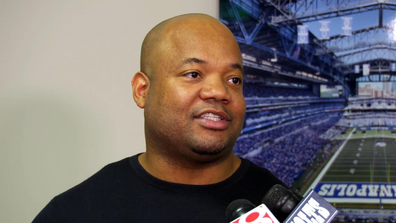 Gary Brackett Discusses Peyton's Leadership