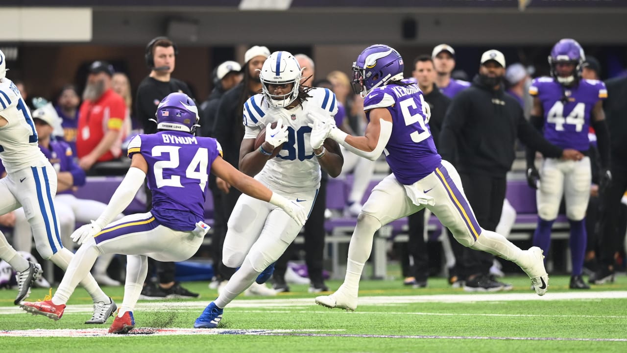 HIGHLIGHT | Matt Ryan's accurate pass creates Jelani Woods' 36-yard ...