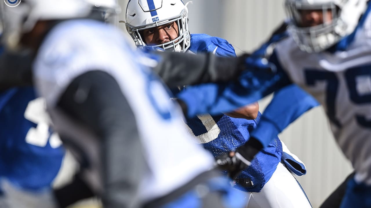 PHOTOS: Colts @ Titans 2018 - PRACTICE (Defense) 12/28