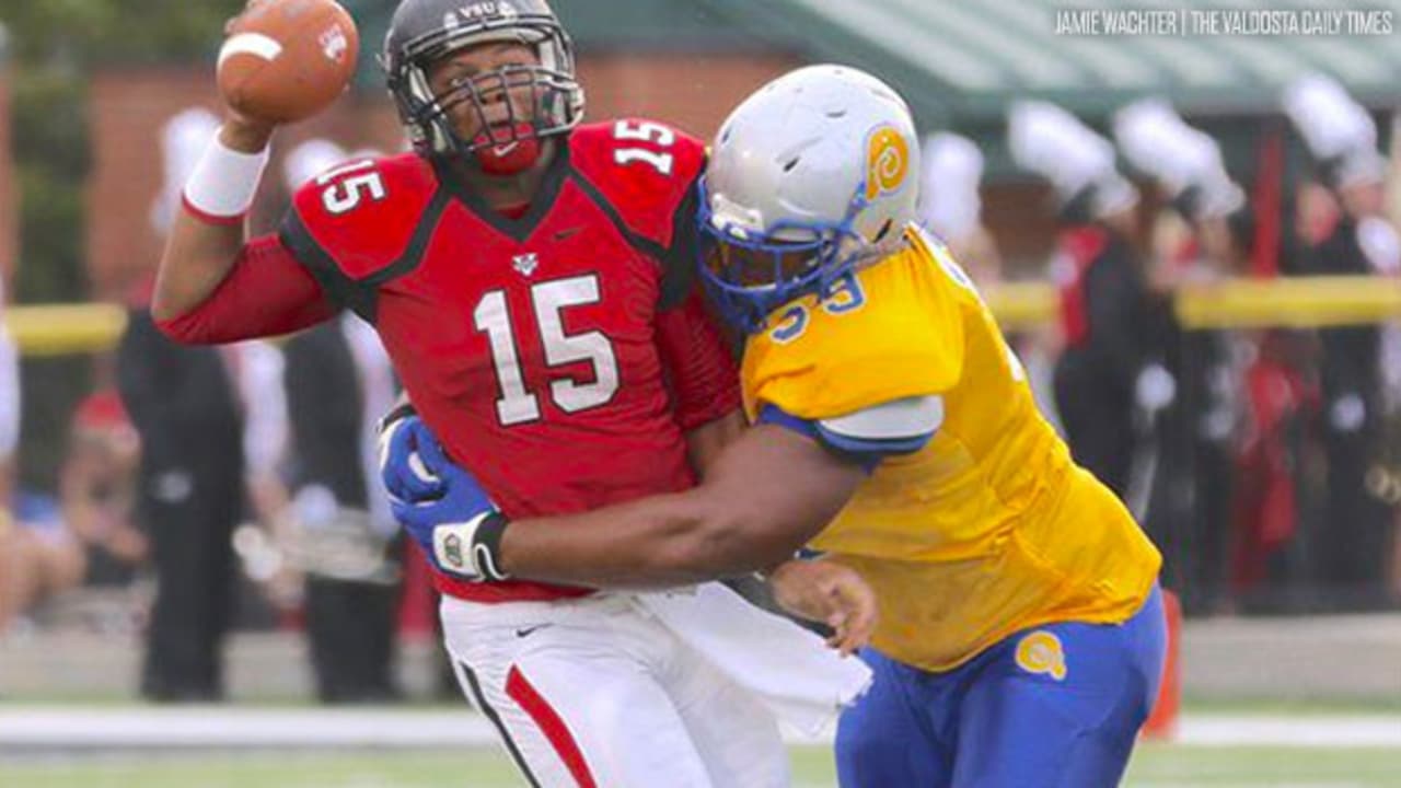 347-Pound Grover Stewart Adds Beef To Colts Defensive Line