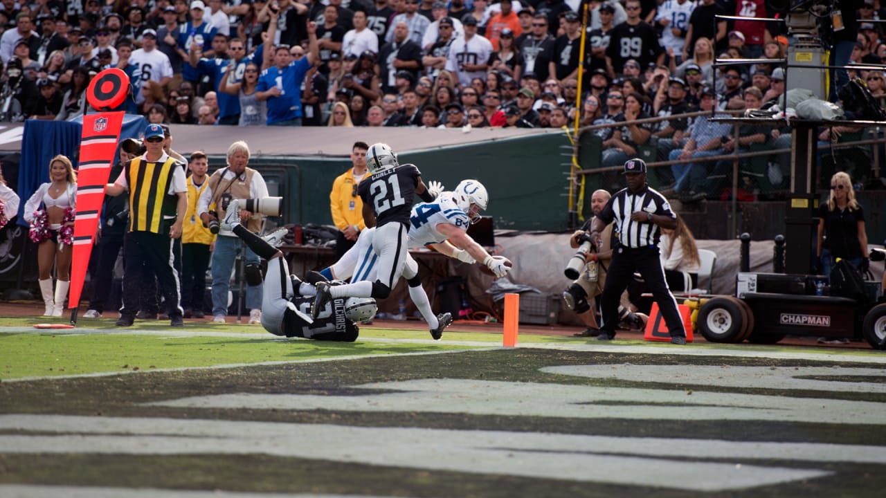 HIGHLIGHT: Jack Doyle trucks defender for his first touchdown of 2018