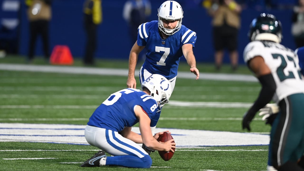 HIGHLIGHT | McLaughlin's 51-yard FG extends Colts' lead before halftime