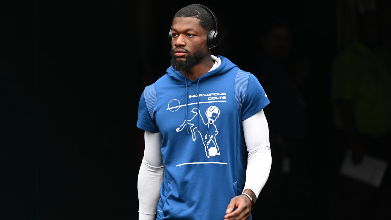 Oak Park-River Forest High School to honor Colts' Dallis Flowers with ...