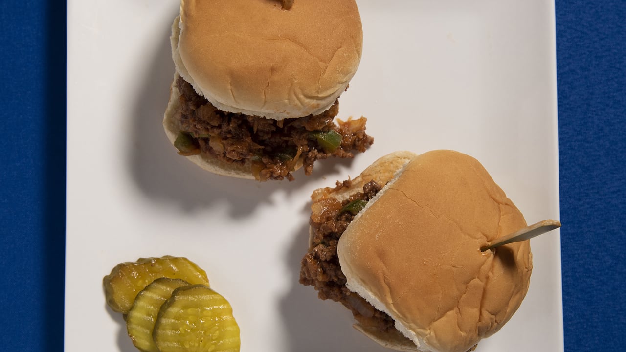 Tailgate Recipe: Aloha Beef Sliders