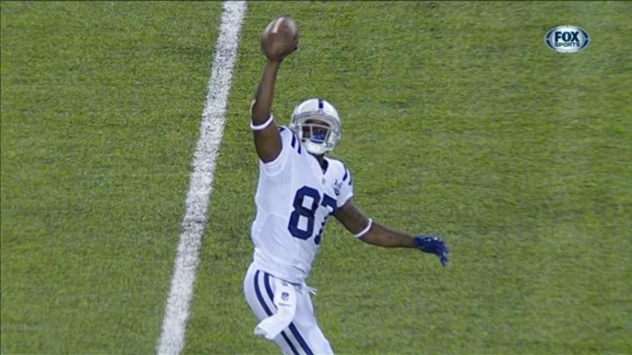 Wayne one-handed grab