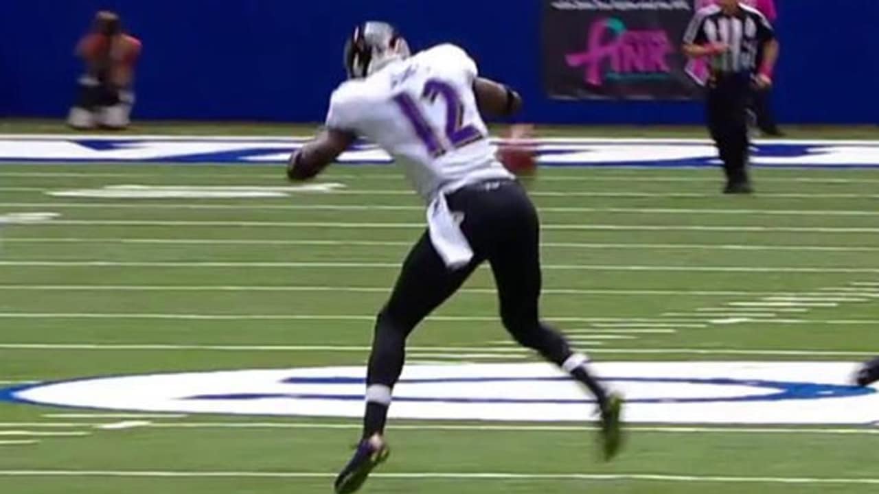 Colt Anderson recovers punt