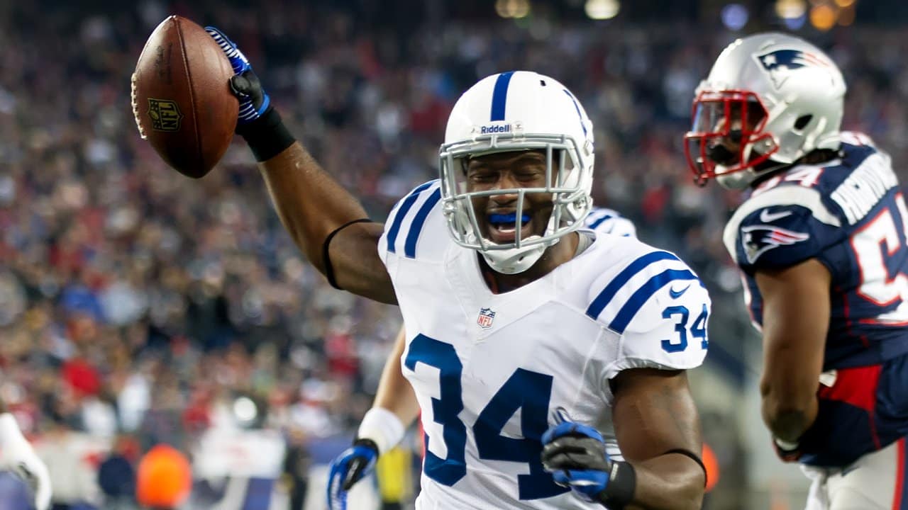 Colts vs Patriots: Delone Carter