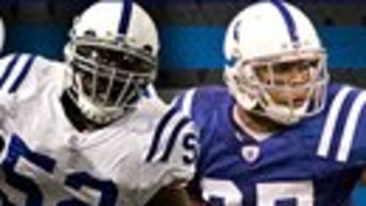 COLTS RE-SIGN BALL, DAVIS