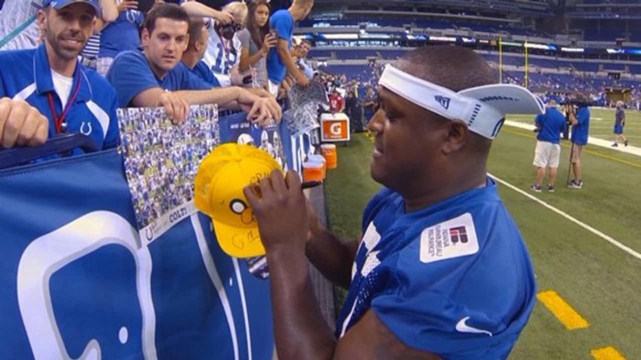 Colts Players Meet the Fans at Mini Camp