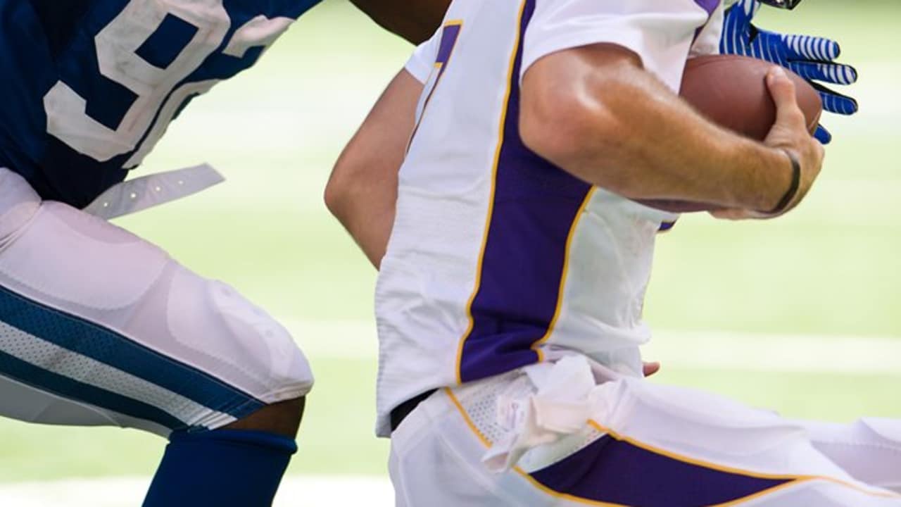 Colts vs Vikings: Jerry Hughes