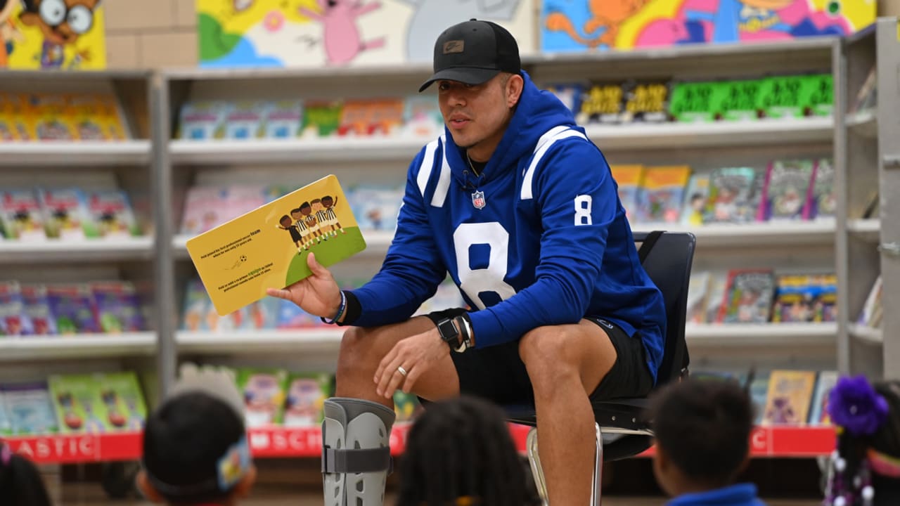 Community Tuesday: Hispanic Heritage Book Fair