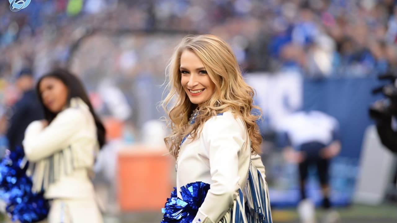 Cheerleaders Bidding Farewell - MARY KATE