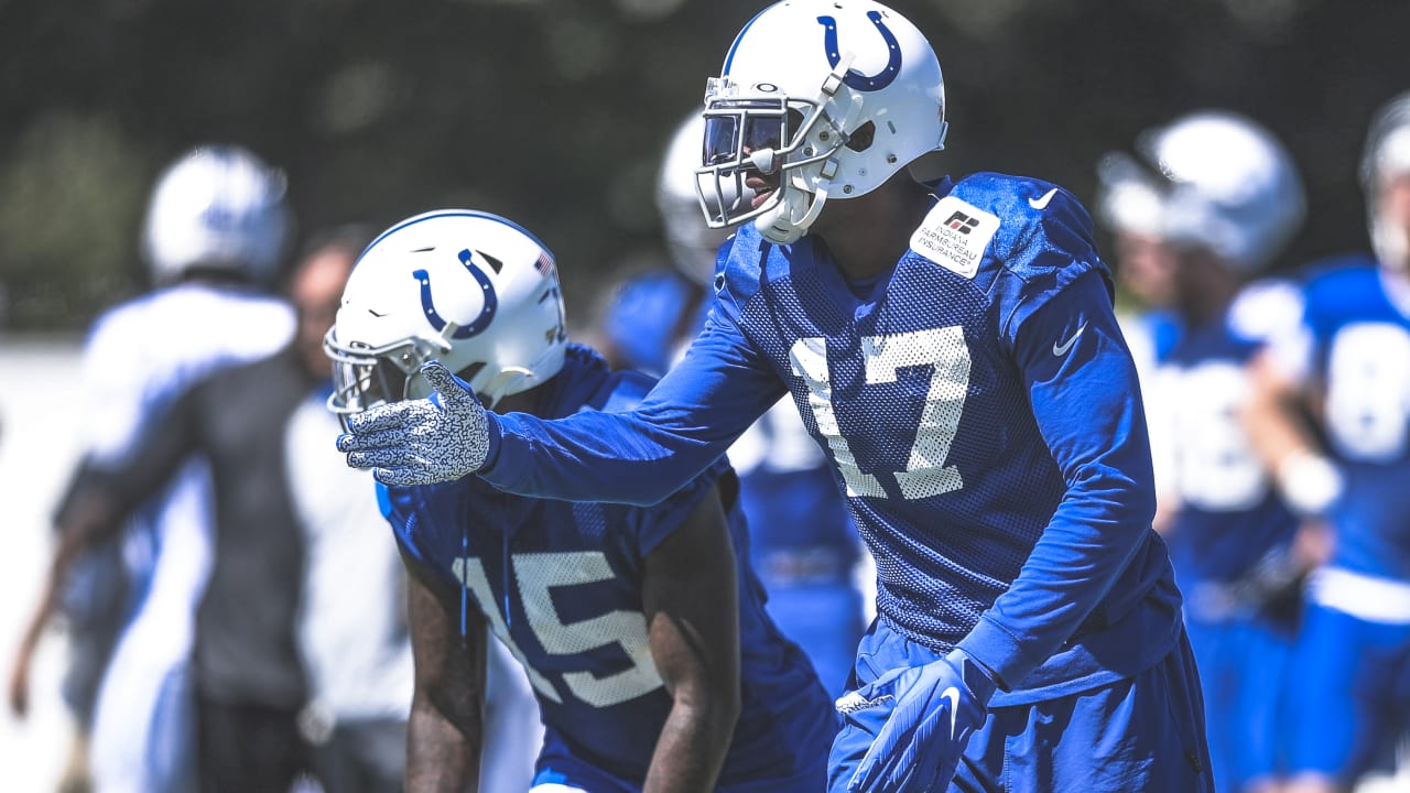 Indianapolis Colts wide receiver Devin Funchess looks to possibly ...