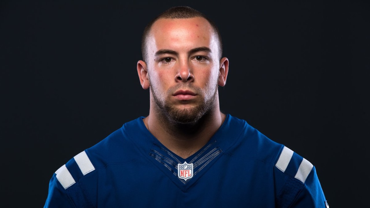 2013 Rookies - Creative Headshots